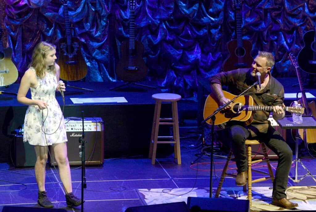 “Say Hi To My Beautiful Daughter, Cali.” James Hetfield Melted The ...